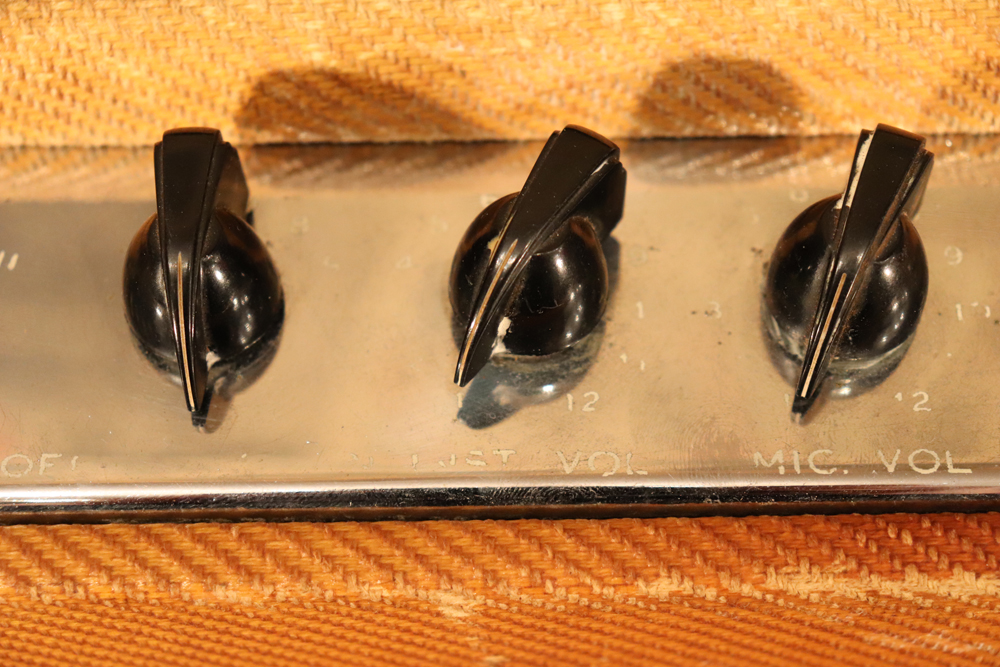 Fender 1950y[Deluxe Amp[“TV Front” | GUITAR TRADERS TOKYO