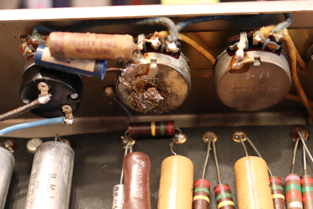 Fender 1950y[Deluxe Amp[“TV Front” | GUITAR TRADERS TOKYO